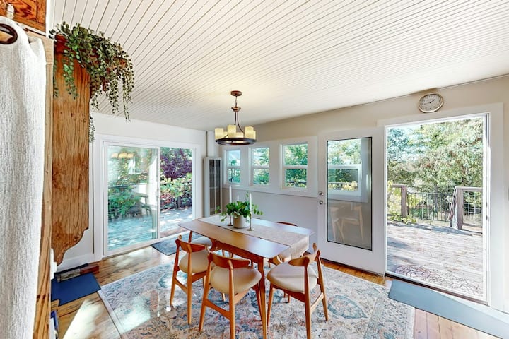 3br Dog-friendly Half-acreage With Large Deck - Occidental, CA