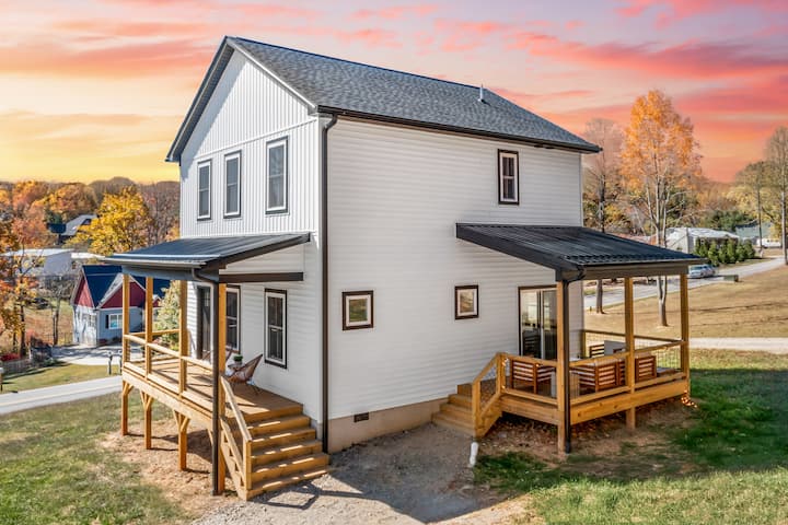 10 Mins To Downtown  Deck W/ Fire Pit | Bradford - Asheville, NC