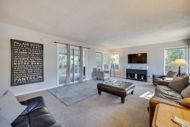 Colorado Springs Home W/ Patio: 3 Mi To Downtown! - Colorado Springs, CO