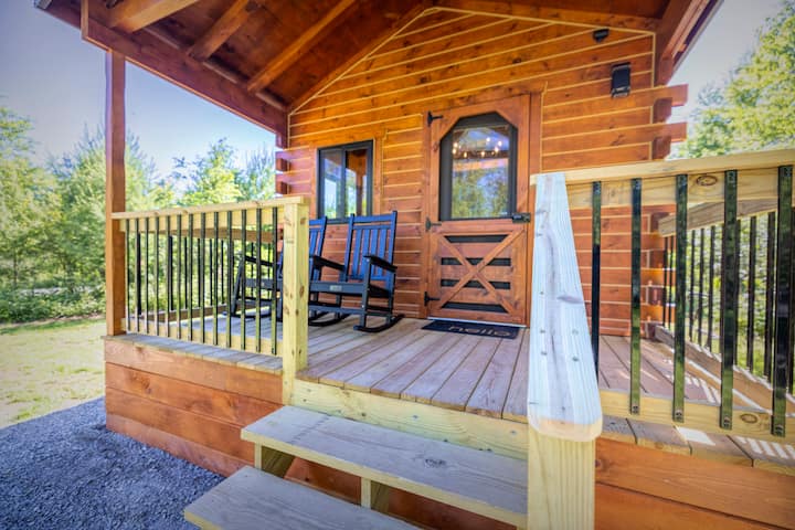 The Birch – New! Menominee River Boutique Cottage - Door County, WI
