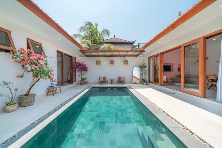 Charming Brand New 2br Villa: Tranquil Canggu - Canggu
