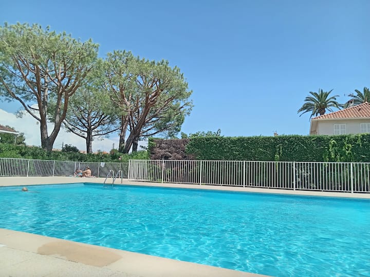 T4 De 82 M2 Avec Vue Mer Piscine Terrasse - Antibes