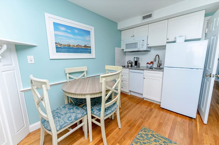 Oceanfront 1-bedroom Condo W/ Balcony Views - Harwich, MA