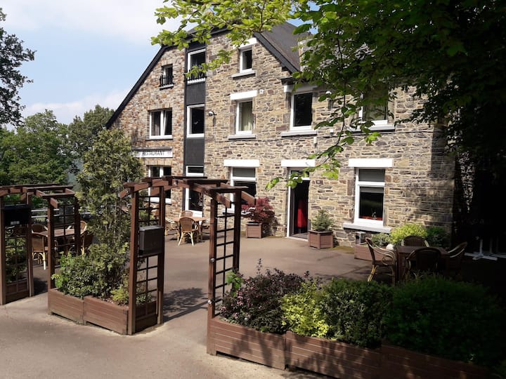 Gîte De Charme Avec Piscine à Houffalize - La Roche-en-Ardenne