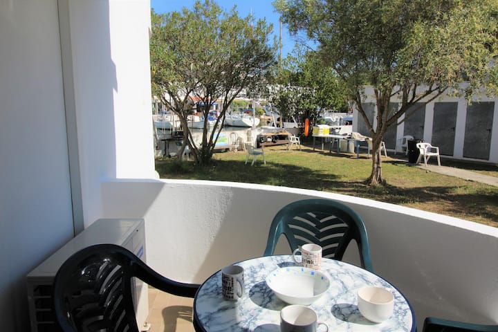 2167 Franciska A-1, Quartier Calme Dans La Marina. - Roses