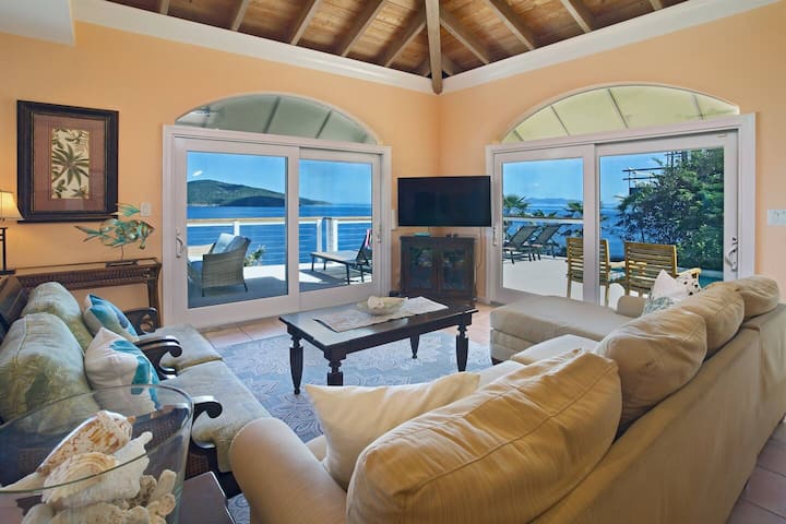 Oceanfront With Pool, Ocean Views, 5 Bedrooms! - U.S. Virgin Islands