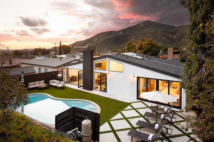 Pristine! 4 Br 3 Ba |Hot Tub Pool Hike | Free Park - Santee, CA