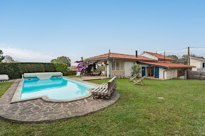 Villa Les Lys - Avec Piscine Et Grand Jardin - Peyrehorade