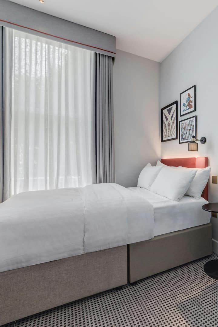 Cosy Double In Earls Court - Earls Court