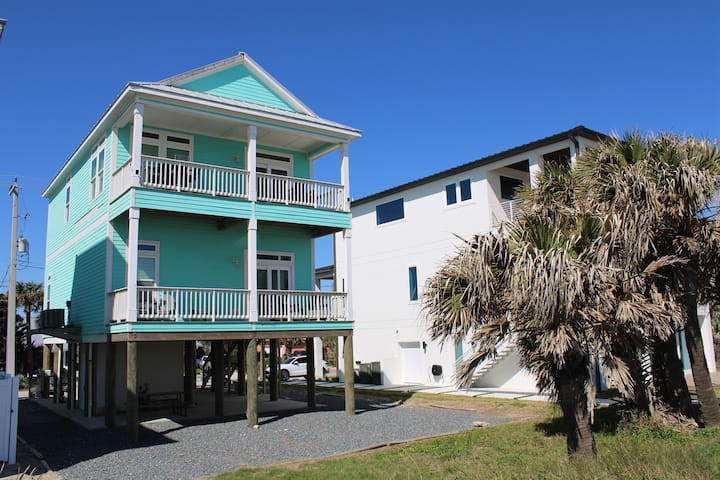 Stunning Ocean Views, Sleeps 10, New Build, Beach! - Flagler Beach, FL