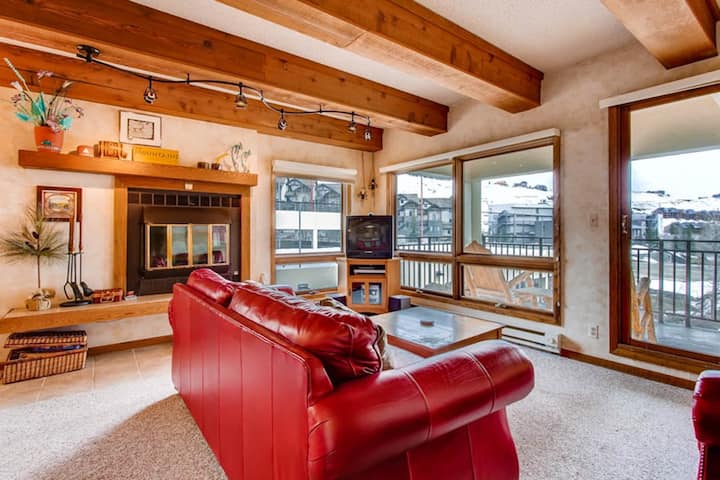 Cozy Condo With Balcony | 100 Yards From The Lifts - Crested Butte, CO