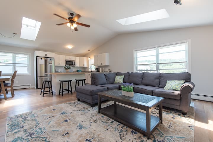 Beautifully And Newly Renovated 4 Bdrm, 2 Bath! - Narragansett, RI