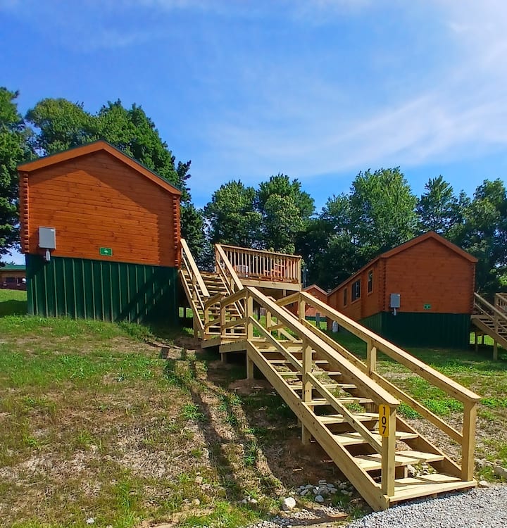 107 - Ibis - Log Cabin - Logan, OH