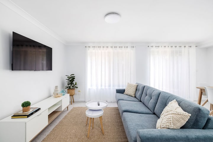 Port Stephens Spacious Townhouse - Salamander Bay