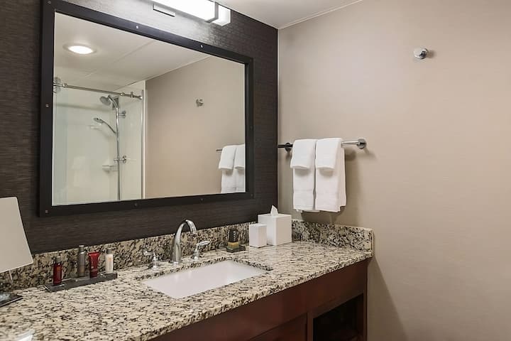 Nashville Paradise, 3 Comfortable Units, W/ Pools - Nashville