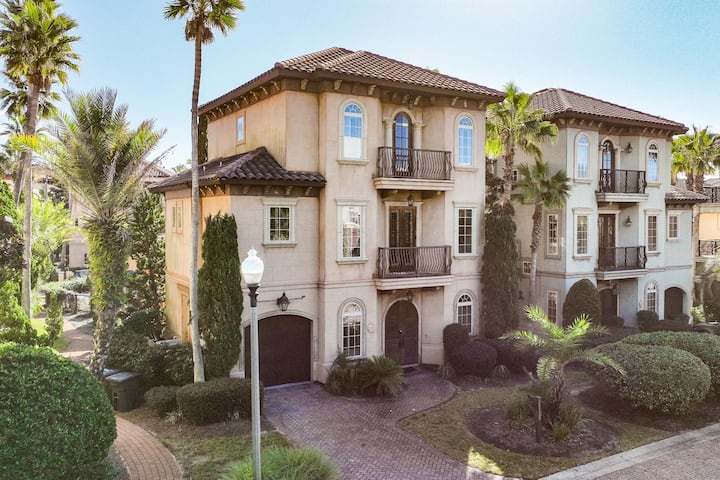 ~ New ~ 4br/3.5ba ~ Luxury Home ~ 5 Minute Walk To - 미라마르 비치