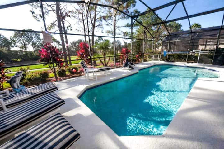 4-bedroom Villa With Private Pool & Game Room - Haines City, FL