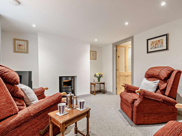 2 Bed In Gloucester (Oc-91603) - Painswick