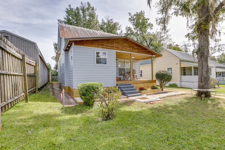Inviting Quincy Cottage: Walk To Historic Downtown - Gretna, FL