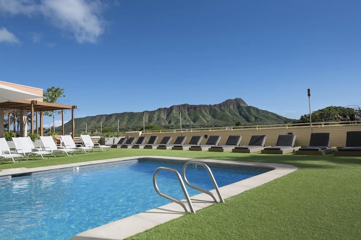 Unplug And Recharge! 4 Mountain View Units, Pool - Honolulu, HI