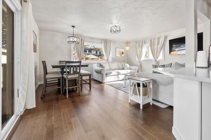 North End Gem W/ Hot Tub, Fast Wifi, Gameroom, Fir - Boise, ID