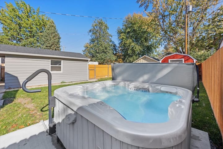 North End Gem*hot Tub*fast Wifi* Gameroom*fire Pit - Boise