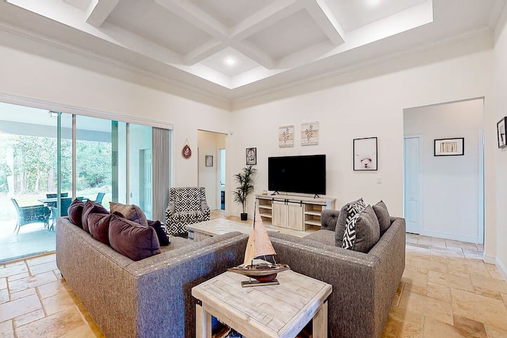 4br Dog-friendly With Tesla Charger, Patio, Grill - Palm Coast, FL