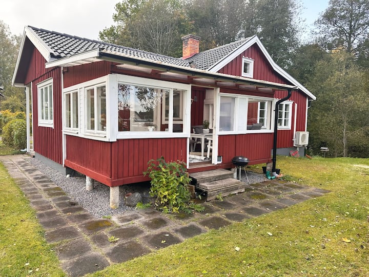 Nice Red Cottage Near The Lake Hjälmaren And Vingå - Vingåker