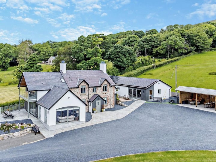 5 Bed In Denbigh (Oc-86009) - Ruthin