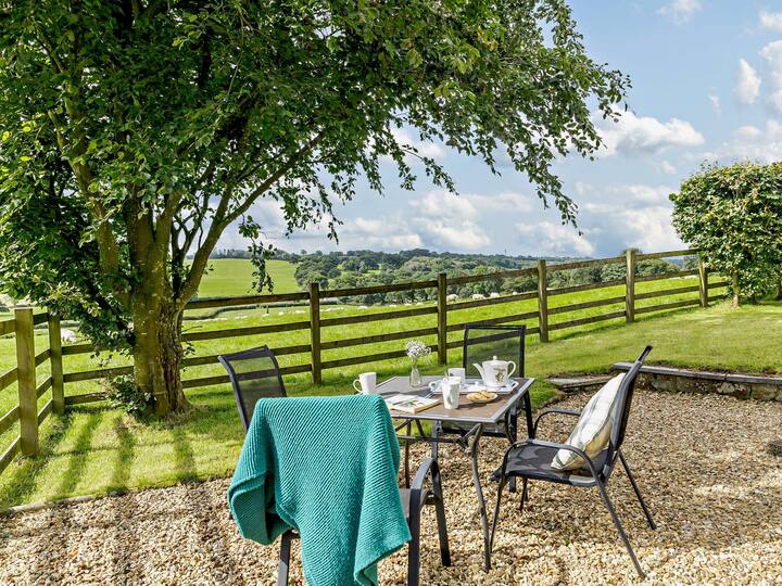 2 Bed In South Molton  (88994) - Exmoor