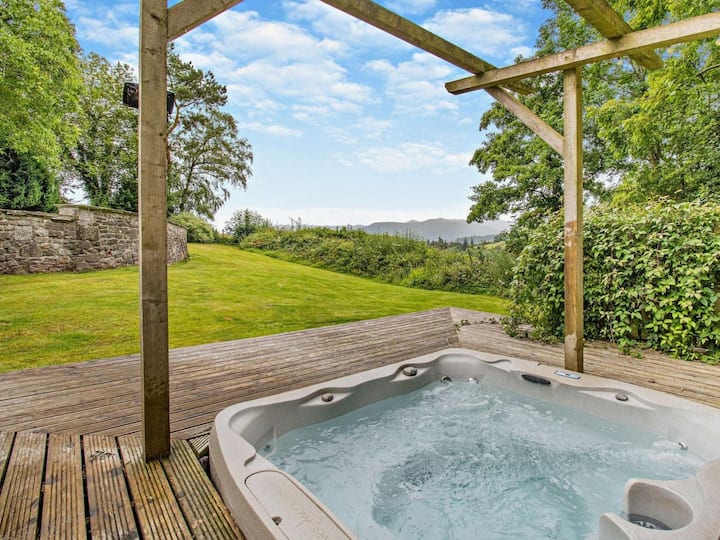 6 Bed In Brecon (Oc-bn171) - Brecon