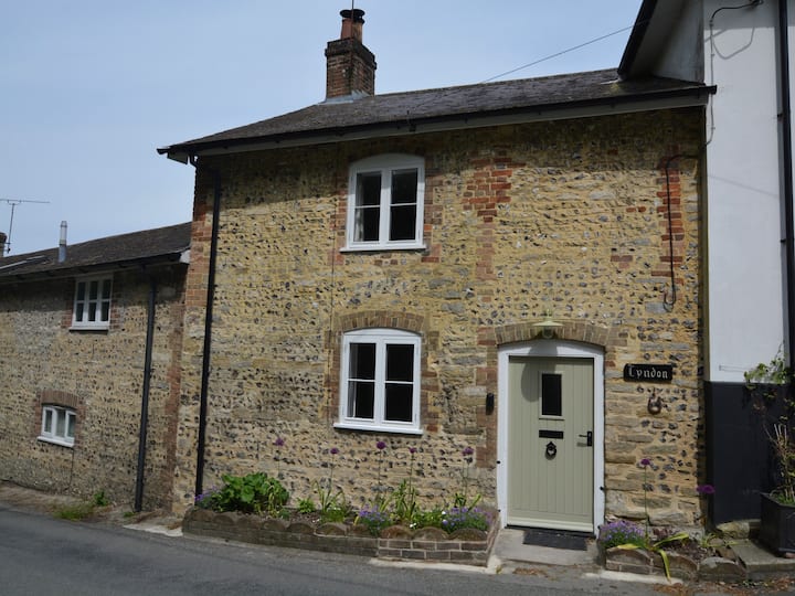 2 Bed In Bradford Peverell (66192) - Dorchester
