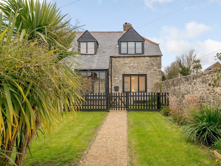 2 Bed In Lulworth Cove (Dc028) - Lulworth Cove
