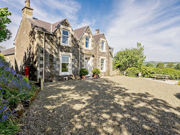 3 Bed In Biggar (82924) - Biggar