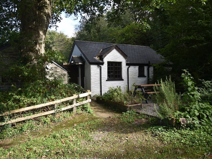 2 Bed In Cilgerran (Fb173) - Cardigan