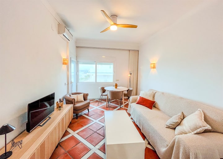 Skol 536 - Great 1 Bed Apt With Wonderful Sea View - Marbella
