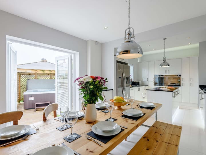 4 Bed In Llandudno (75466) - 란디드노
