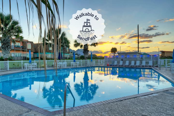 Beach Access + Views, 2 Pools | Blue Water Bliss - Port Aransas, TX
