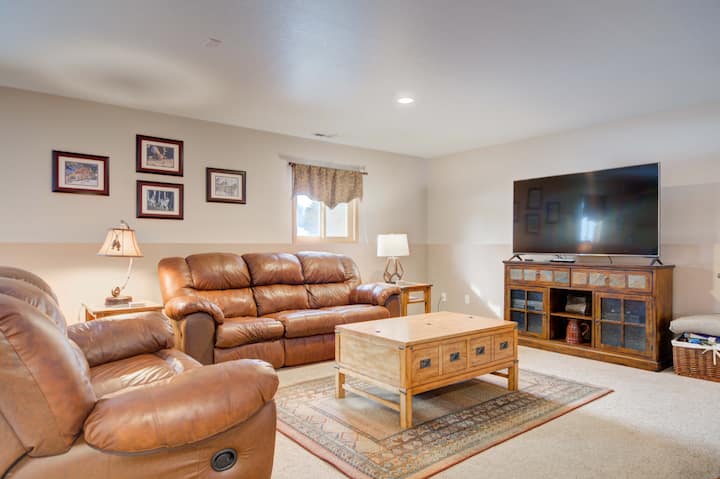 Spacious Family Home | Privacy, Backyard W/ Patio - Bozeman, MT