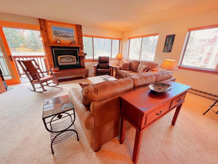 Walk To Main St+ Snowflake Lift, Pool + Hot Tubs - Breckenridge, CO