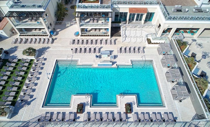 A Very Good Place To Be! 4 Relaxing Units, Pool - Ormond Beach