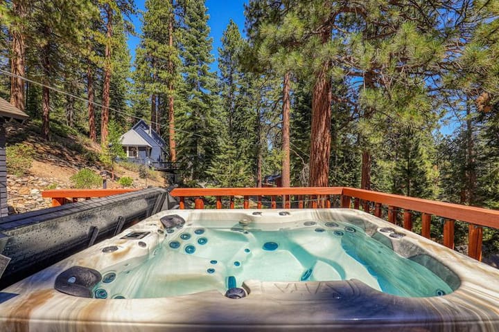 Lake View, Hot Tub, Hoa Beach -Scenic Solitude - Carnelian Bay, CA