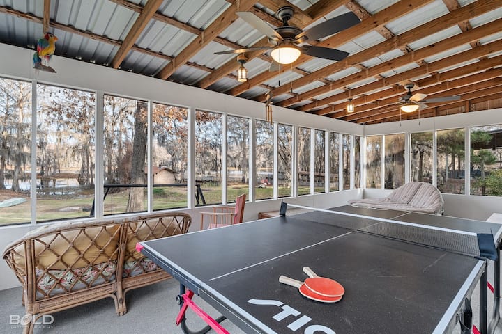 Lakeside Landing, Waterfront, With Kayaks & Canoes - Caddo lake