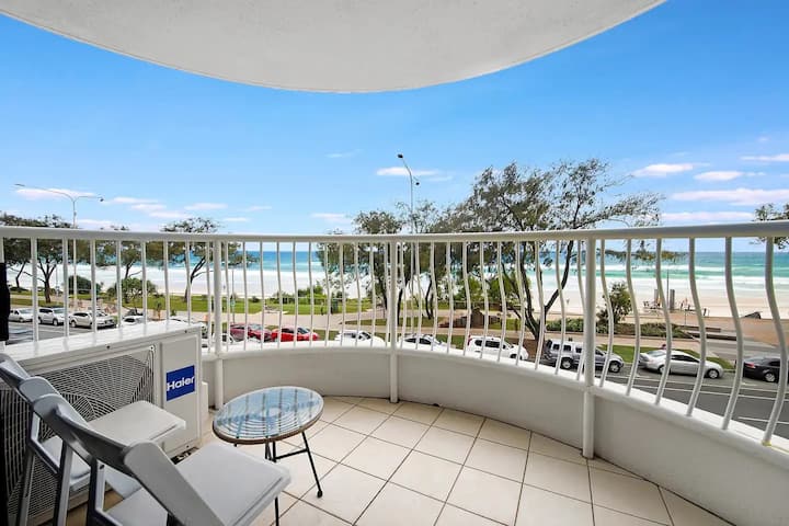 2 Bedroom Apartment Deluxe - Surfers Paradise