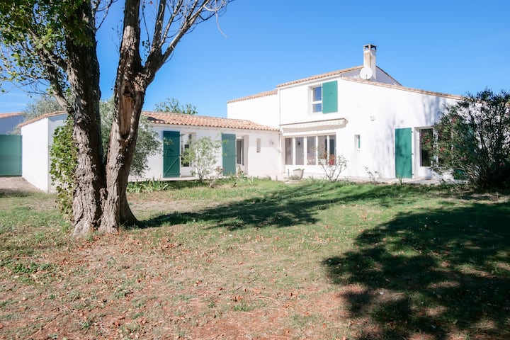 Grande Maison Pour 7 à 400m De La Plage - La Flotte