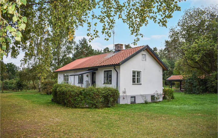 Lovely Home In Simrishamn With Kitchen - Simrishamn
