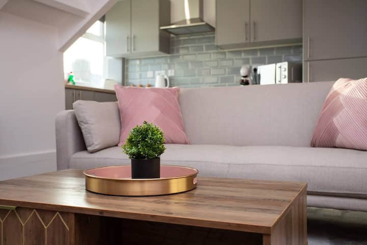 The Scarborough | Coast Location | Town Centre - Tynemouth