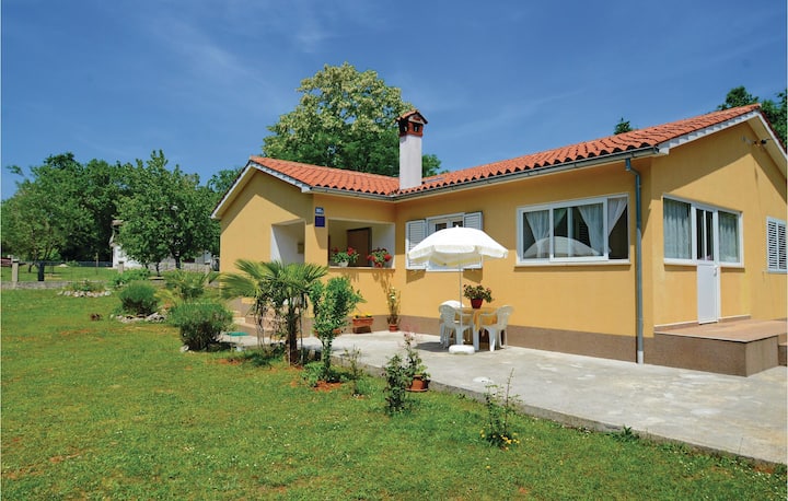 1 Bedroom Beautiful Home In Marceljani - Barban