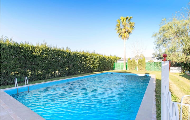 Awesome Home In Los Palacios - Los Palacios y Villafranca