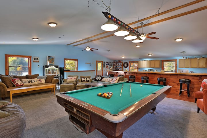Winding Way Chalet: Large Family Ski Home. Hot Tub - Killington, VT